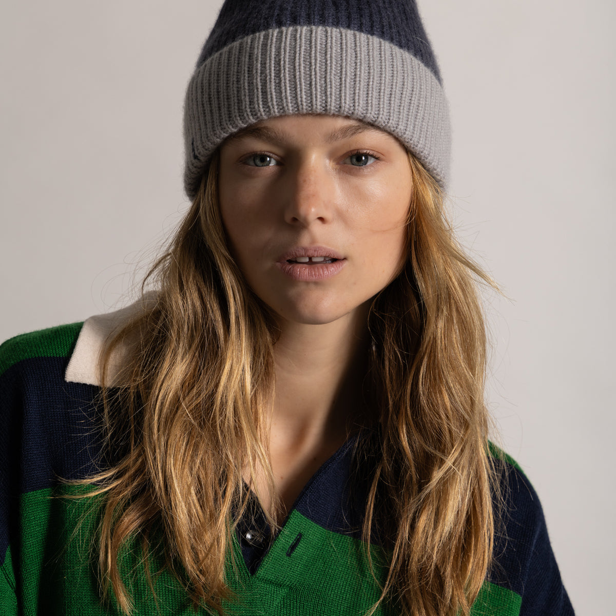 BONNET DEEP DYE ARDOISE – Koon Cachemire